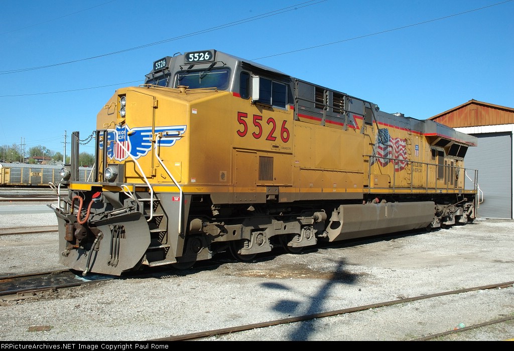 UP 5526, GE C45AC, is at UPs Armourdale Yard